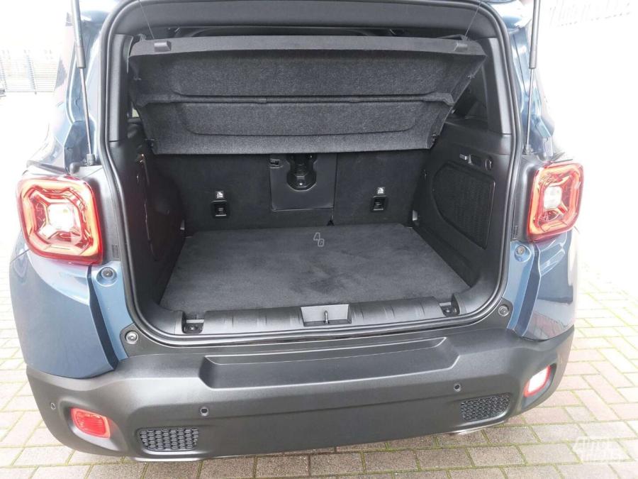 Blue Jeep Renegade 2021 in Kaunas, with an engine capacity of 1.00 L and mileage of 11 thousand km for 23429 €, photo 14 on AUTOMOTO.COM.LV