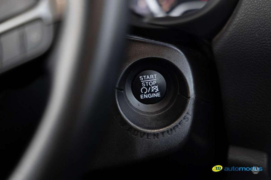 Brūns Jeep Renegade 2019 Viļņa, ar dzinēja tilpumu 1.37 L un nobraukumu 89 tūkst. km par 14990 €, foto 22 vietnē AUTOMOTO.COM.LV