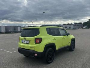 Jeep Renegade 2018 in Vilnius, with an engine capacity of 2.36 L and mileage of 60 thousand km for 12900 €, photo 4 on AUTOMOTO.COM.LV