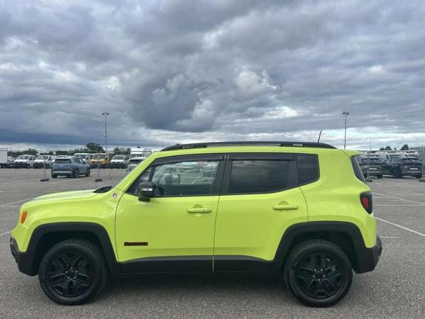 Jeep Renegade 2018 Viļņa, ar dzinēja tilpumu 2.36 L un nobraukumu 60 tūkst. km par 12900 €, foto 5 vietnē AUTOMOTO.COM.LV