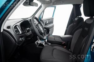 Green Jeep Renegade 2022 in Tallinn, with an engine capacity of 1.30 L and mileage of 69 thousand km for 15999 €, photo 8 on AUTOMOTO.COM.LV