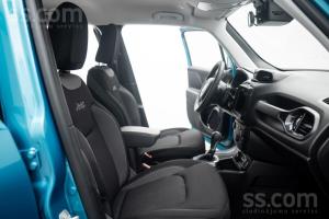 Green Jeep Renegade 2022 in Tallinn, with an engine capacity of 1.30 L and mileage of 69 thousand km for 15999 €, photo 11 on AUTOMOTO.COM.LV