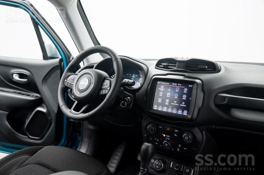 Green Jeep Renegade 2022 in Tallinn, with an engine capacity of 1.30 L and mileage of 69 thousand km for 15999 €, photo 12 on AUTOMOTO.COM.LV