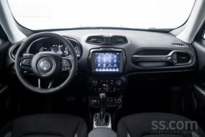 Green Jeep Renegade 2022 in Tallinn, with an engine capacity of 1.30 L and mileage of 69 thousand km for 15999 €, photo 13 on AUTOMOTO.COM.LV