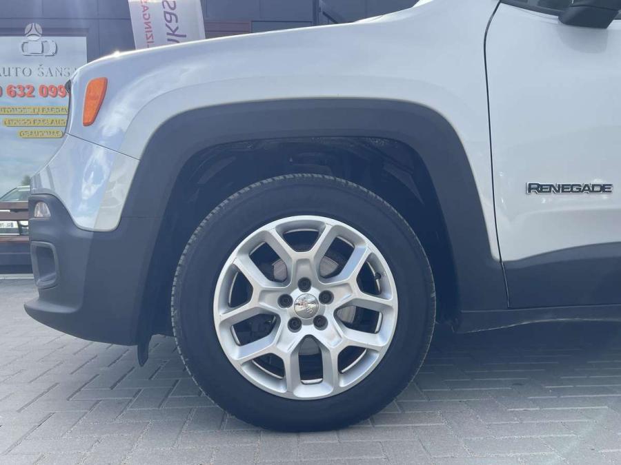 Pelēks Jeep Renegade 2014 Tauragė, ar dzinēja tilpumu 1.60 L un nobraukumu 195 tūkst. km par 6500 €, foto 8 vietnē AUTOMOTO.COM.LV