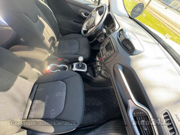 Grey Jeep Renegade 2015 in Tallinn, with an engine capacity of 1.40 L and mileage of 75 thousand km for 10450 €, photo 9 on AUTOMOTO.COM.LV