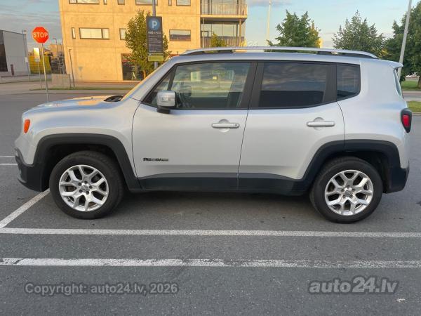 Pelēks Jeep Renegade 2015 Tallina, ar dzinēja tilpumu 2.00 L un nobraukumu 260 tūkst. km par 8999 €, foto 3 vietnē AUTOMOTO.COM.LV