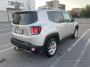 Pelēks Jeep Renegade 2015 Tallina, ar dzinēja tilpumu 2.00 L un nobraukumu 260 tūkst. km par 8999 €, foto 7 vietnē AUTOMOTO.COM.LV