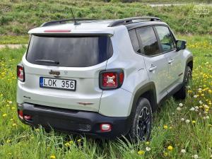 Pelēks Jeep Renegade 2016 Viļņa, ar dzinēja tilpumu 2.40 L un nobraukumu 224 tūkst. km par 6999 €, foto 7 vietnē AUTOMOTO.COM.LV