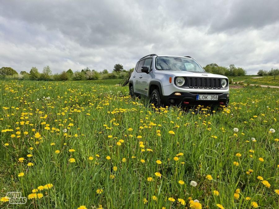 Pelēks Jeep Renegade 2016 Viļņa, ar dzinēja tilpumu 2.40 L un nobraukumu 224 tūkst. km par 6999 €, foto 9 vietnē AUTOMOTO.COM.LV