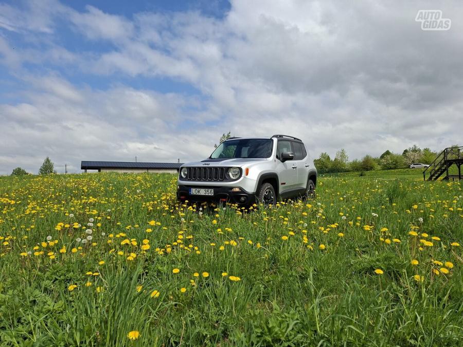Pelēks Jeep Renegade 2016 Viļņa, ar dzinēja tilpumu 2.40 L un nobraukumu 224 tūkst. km par 6999 €, foto 11 vietnē AUTOMOTO.COM.LV