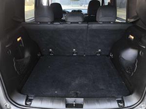 Grey Jeep Renegade 2017 in Siauliai, with an engine capacity of 2.36 L and mileage of 207 thousand km for 6500 €, photo 15 on AUTOMOTO.COM.LV