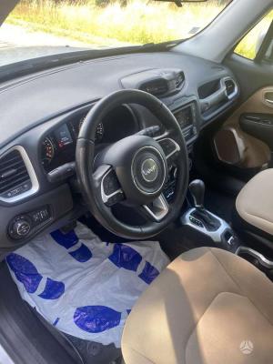 Pelēks Jeep Renegade 2017 Tauragė, ar dzinēja tilpumu 1.37 L un nobraukumu 113 tūkst. km par 8900 €, foto 9 vietnē AUTOMOTO.COM.LV