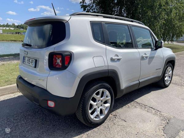 Pelēks Jeep Renegade 2017 Viļņa, ar dzinēja tilpumu 1.37 L un nobraukumu 112 tūkst. km par 8950 €, foto 4 vietnē AUTOMOTO.COM.LV