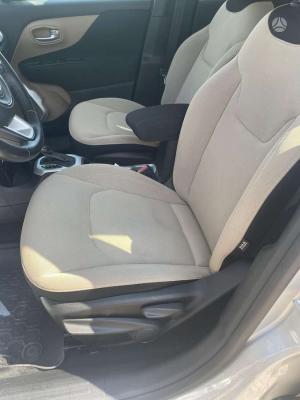 Pelēks Jeep Renegade 2017 Viļņa, ar dzinēja tilpumu 1.37 L un nobraukumu 112 tūkst. km par 8950 €, foto 9 vietnē AUTOMOTO.COM.LV