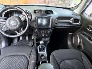 Grey Jeep Renegade 2019 in Taurage, with an engine capacity of 1.00 L and mileage of 60 thousand km for 3700 €, photo 11 on AUTOMOTO.COM.LV