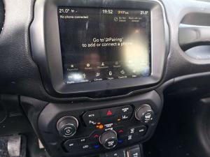 Grey Jeep Renegade 2019 in Taurage, with an engine capacity of 1.00 L and mileage of 60 thousand km for 3700 €, photo 13 on AUTOMOTO.COM.LV