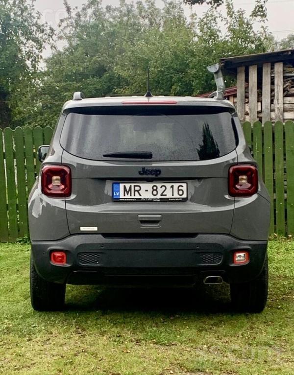 Pelēks Jeep Renegade 2020 Rīga, ar dzinēja tilpumu 1.30 L un nobraukumu 84 tūkst. km par 15300 €, foto 6 vietnē AUTOMOTO.COM.LV