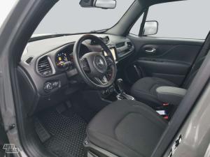 Grey Jeep Renegade 2021 in Kaunas, with an engine capacity of 1.30 L and mileage of 94 thousand km for 22390 €, photo 11 on AUTOMOTO.COM.LV