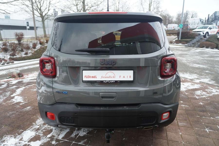 Pelēks Jeep Renegade 2021 Kauņa, ar dzinēja tilpumu 1.30 L un nobraukumu 50 tūkst. km par 24450 €, foto 3 vietnē AUTOMOTO.COM.LV