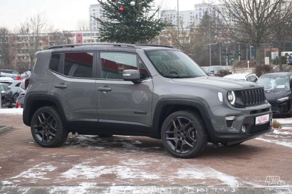 Pelēks Jeep Renegade 2021 Kauņa, ar dzinēja tilpumu 1.30 L un nobraukumu 50 tūkst. km par 24450 €, foto 4 vietnē AUTOMOTO.COM.LV