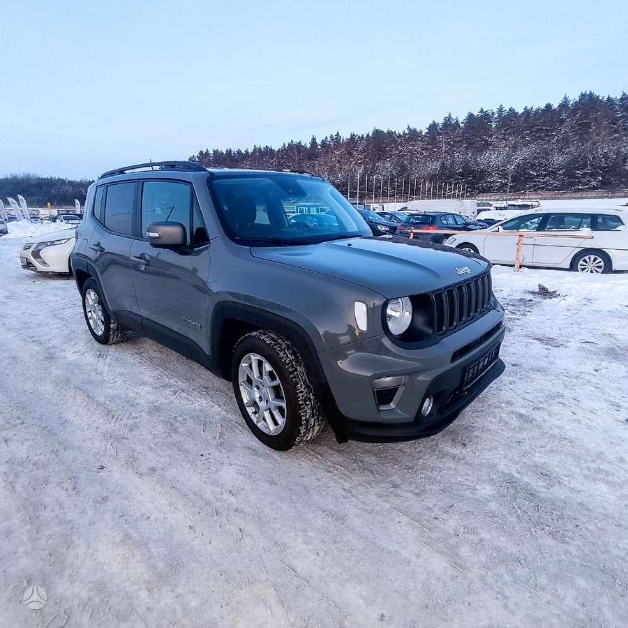 Grey Jeep Renegade 2021 in Vilnius, with an engine capacity of 1.33 L and mileage of 165 thousand km for 13200 €, photo 1 on AUTOMOTO.COM.LV