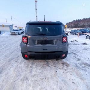 Grey Jeep Renegade 2021 in Vilnius, with an engine capacity of 1.33 L and mileage of 165 thousand km for 13200 €, photo 6 on AUTOMOTO.COM.LV