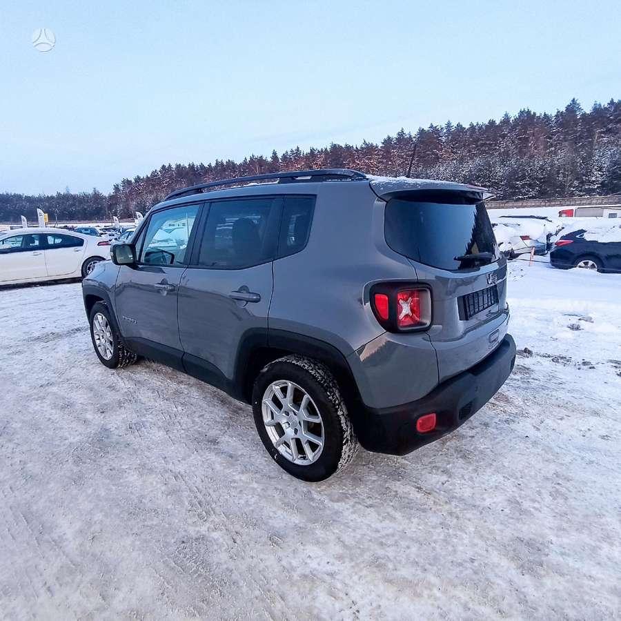 Grey Jeep Renegade 2021 in Vilnius, with an engine capacity of 1.33 L and mileage of 165 thousand km for 13200 €, photo 7 on AUTOMOTO.COM.LV