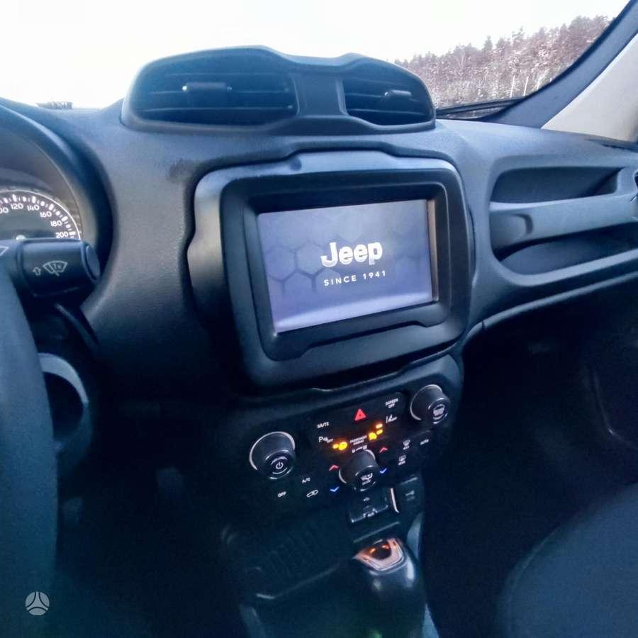 Grey Jeep Renegade 2021 in Vilnius, with an engine capacity of 1.33 L and mileage of 165 thousand km for 13200 €, photo 18 on AUTOMOTO.COM.LV