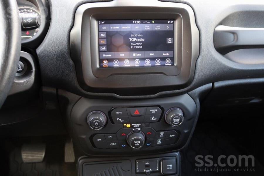 Pelēks Jeep Renegade 2021 Rīga, ar dzinēja tilpumu 1.30 L un nobraukumu 35 tūkst. km par 15490 €, foto 13 vietnē AUTOMOTO.COM.LV