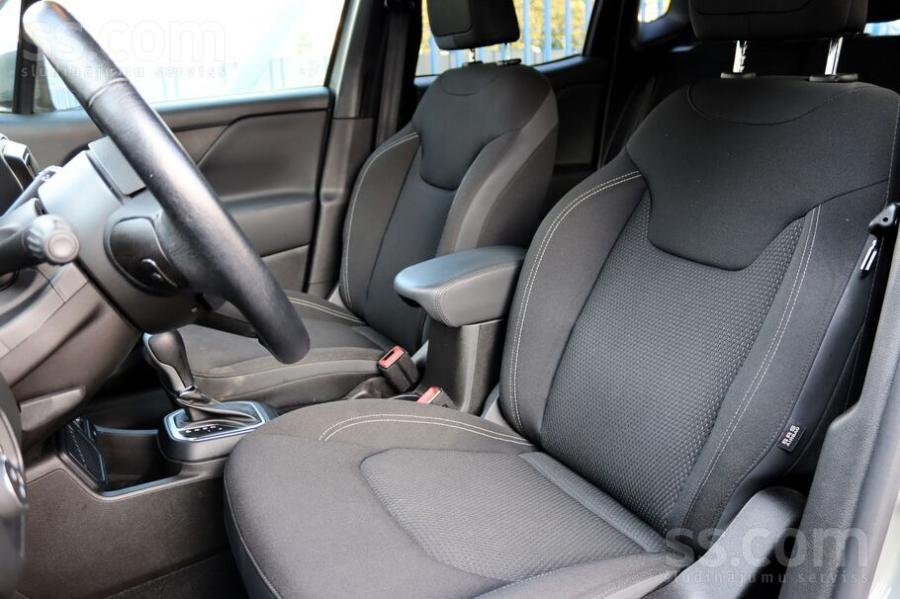 Pelēks Jeep Renegade 2021 Rīga, ar dzinēja tilpumu 1.30 L un nobraukumu 35 tūkst. km par 15490 €, foto 20 vietnē AUTOMOTO.COM.LV