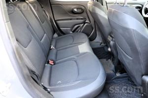 Pelēks Jeep Renegade 2021 Rīga, ar dzinēja tilpumu 1.30 L un nobraukumu 35 tūkst. km par 15490 €, foto 22 vietnē AUTOMOTO.COM.LV