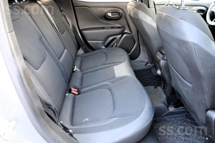 Pelēks Jeep Renegade 2021 Rīga, ar dzinēja tilpumu 1.30 L un nobraukumu 35 tūkst. km par 15490 €, foto 22 vietnē AUTOMOTO.COM.LV