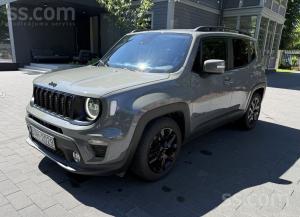 Pelēks Jeep Renegade 2021 Rīga, ar dzinēja tilpumu 1.30 L un nobraukumu 42 tūkst. km par 16750 €, foto 5 vietnē AUTOMOTO.COM.LV
