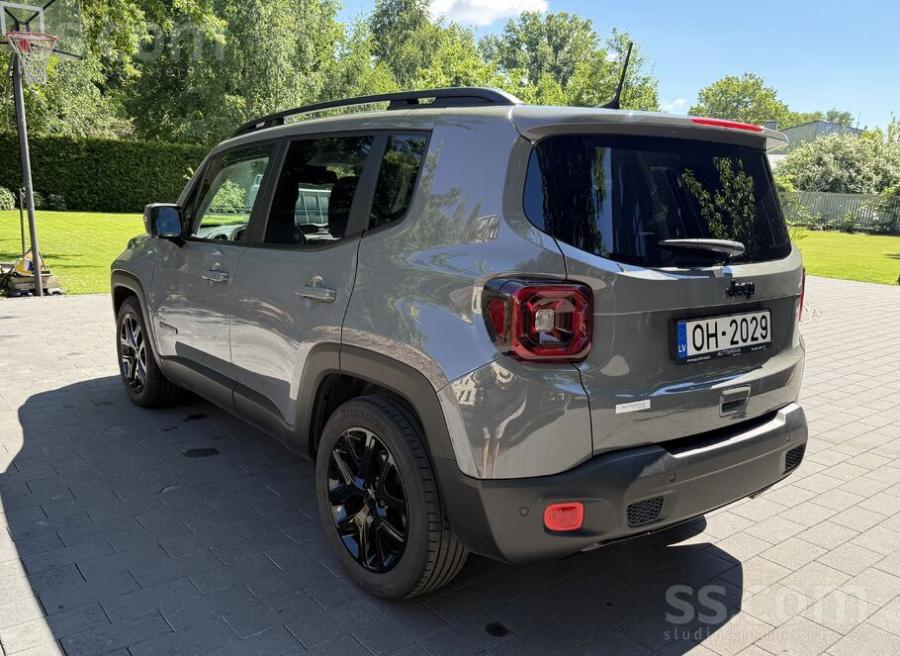 Pelēks Jeep Renegade 2021 Rīga, ar dzinēja tilpumu 1.30 L un nobraukumu 42 tūkst. km par 16750 €, foto 6 vietnē AUTOMOTO.COM.LV