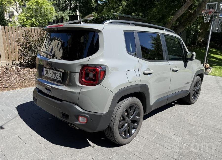 Pelēks Jeep Renegade 2021 Rīga, ar dzinēja tilpumu 1.30 L un nobraukumu 42 tūkst. km par 16750 €, foto 7 vietnē AUTOMOTO.COM.LV