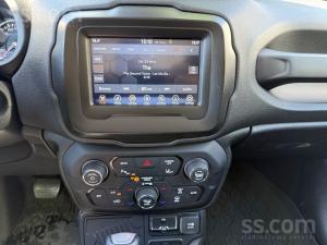 Pelēks Jeep Renegade 2021 Rīga, ar dzinēja tilpumu 1.30 L un nobraukumu 42 tūkst. km par 16750 €, foto 10 vietnē AUTOMOTO.COM.LV