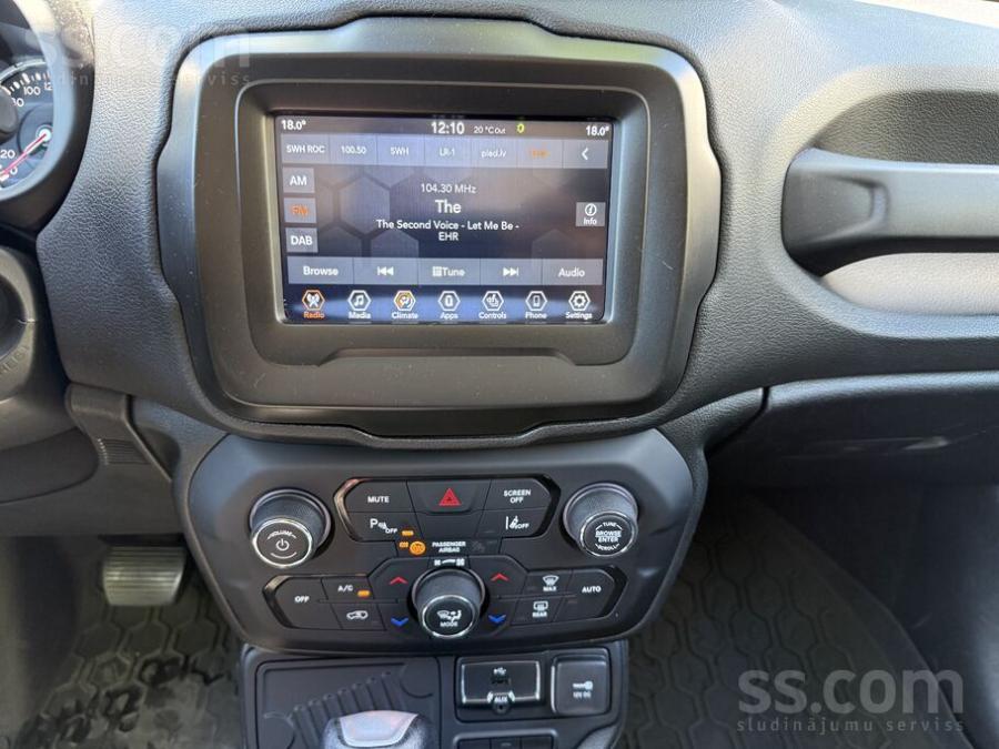 Pelēks Jeep Renegade 2021 Rīga, ar dzinēja tilpumu 1.30 L un nobraukumu 42 tūkst. km par 16750 €, foto 10 vietnē AUTOMOTO.COM.LV