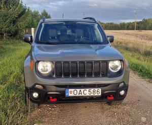 Pelēks Jeep Renegade 2021 Klaipėda, ar dzinēja tilpumu 1.33 L un nobraukumu 103 tūkst. km par 12900 €, foto 7 vietnē AUTOMOTO.COM.LV