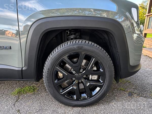 Pelēks Jeep Renegade 2022 Rīga, ar dzinēja tilpumu 1.30 L un nobraukumu 103 tūkst. km par 15800 €, foto 11 vietnē AUTOMOTO.COM.LV