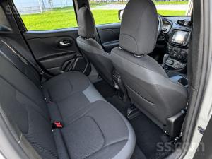 Grey Jeep Renegade 2022 in Riga, with an engine capacity of 1.30 L and mileage of 103 thousand km for 14900 €, photo 18 on AUTOMOTO.COM.LV