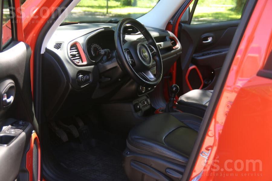 Oranžs Jeep Renegade 2014 Rīga, ar dzinēja tilpumu 2.00 L un nobraukumu 285 tūkst. km par 6790 €, foto 8 vietnē AUTOMOTO.COM.LV