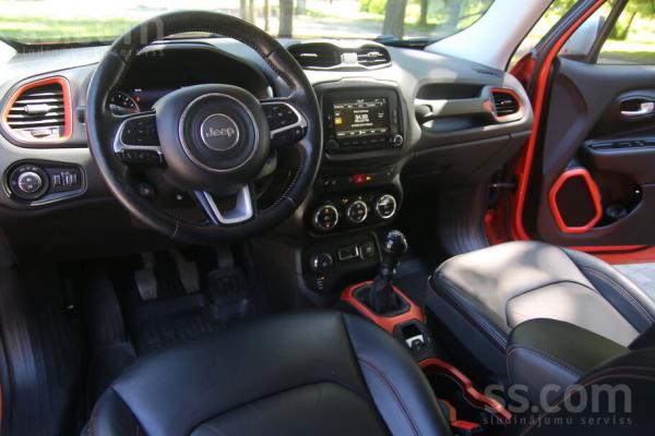 Oranžs Jeep Renegade 2014 Rīga, ar dzinēja tilpumu 2.00 L un nobraukumu 285 tūkst. km par 6790 €, foto 10 vietnē AUTOMOTO.COM.LV