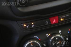Oranžs Jeep Renegade 2014 Rīga, ar dzinēja tilpumu 2.00 L un nobraukumu 285 tūkst. km par 6790 €, foto 25 vietnē AUTOMOTO.COM.LV