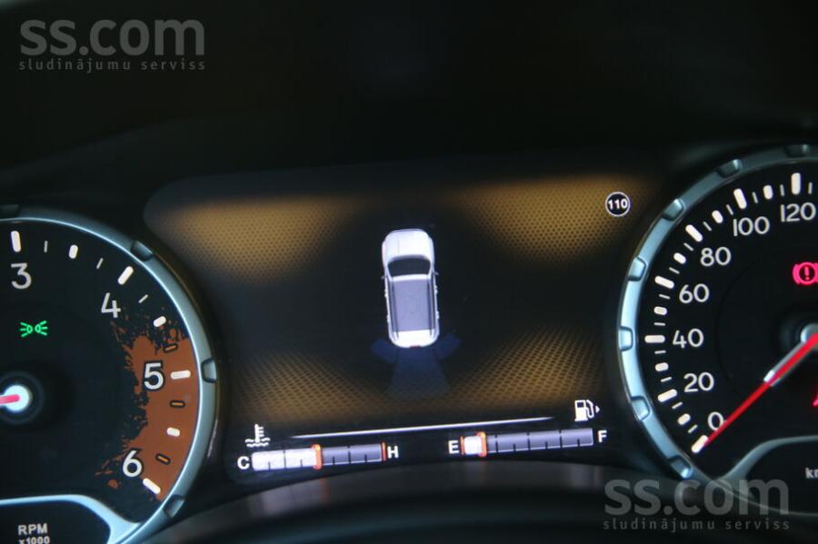 Oranžs Jeep Renegade 2014 Rīga, ar dzinēja tilpumu 2.00 L un nobraukumu 285 tūkst. km par 6790 €, foto 28 vietnē AUTOMOTO.COM.LV