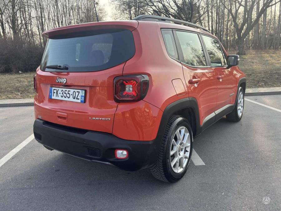 Orange Jeep Renegade 2019 in Kaunas, with an engine capacity of 1.60 L and mileage of 209 thousand km for 9250 €, photo 6 on AUTOMOTO.COM.LV