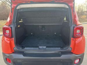 Orange Jeep Renegade 2019 in Kaunas, with an engine capacity of 1.60 L and mileage of 209 thousand km for 9250 €, photo 9 on AUTOMOTO.COM.LV
