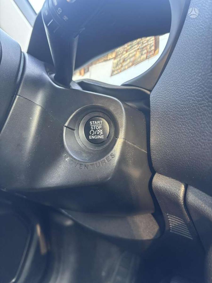 Orange Jeep Renegade 2019 in Kaunas, with an engine capacity of 1.60 L and mileage of 209 thousand km for 9250 €, photo 18 on AUTOMOTO.COM.LV