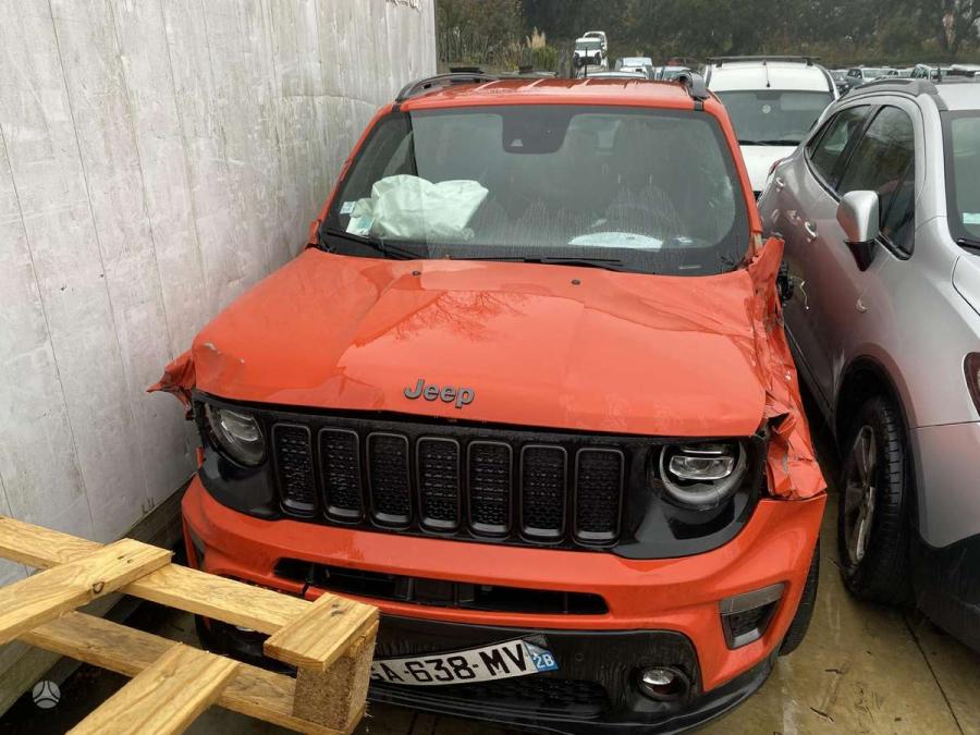 Oranžs Jeep Renegade 2021 Tauragė, ar dzinēja tilpumu 1.00 L un nobraukumu 48 tūkst. km par 6100 €, foto 1 vietnē AUTOMOTO.COM.LV