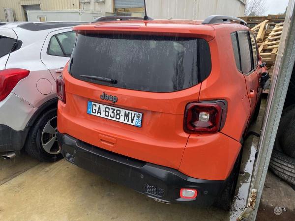 Oranžs Jeep Renegade 2021 Tauragė, ar dzinēja tilpumu 1.00 L un nobraukumu 48 tūkst. km par 6100 €, foto 4 vietnē AUTOMOTO.COM.LV